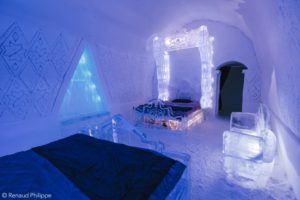 An Overnight Stay at Hotel de Glace (The Ice Hotel Canada)